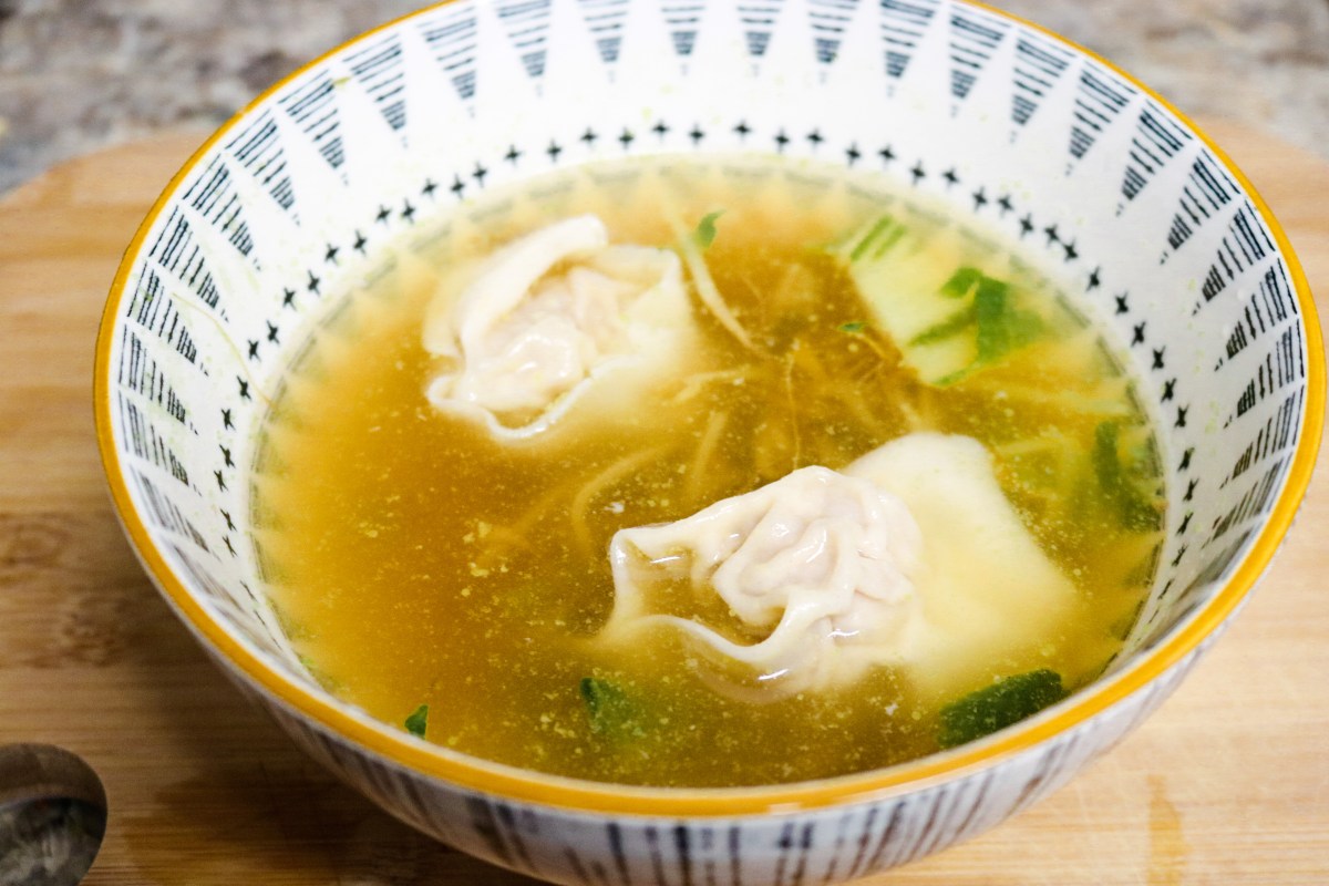 Wonton Soup – Hangry Hannah