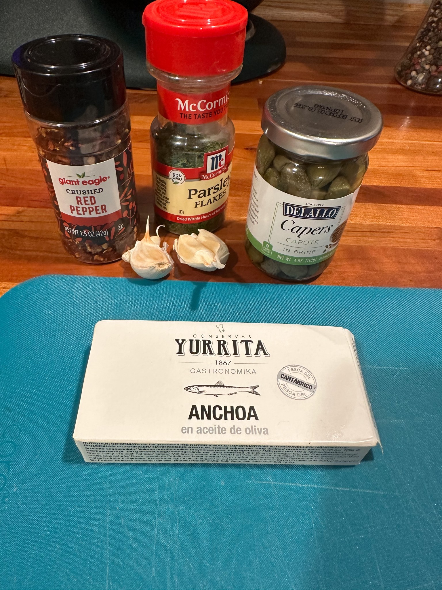 Midnight Pasta w/ Garlic, Anchovy, Capers & Red Pepper Flake – Hangry ...