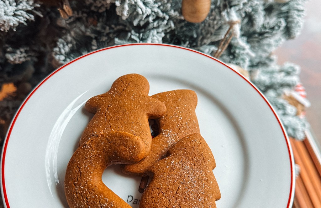 Gingerbread Cookies – Hangry Hannah
